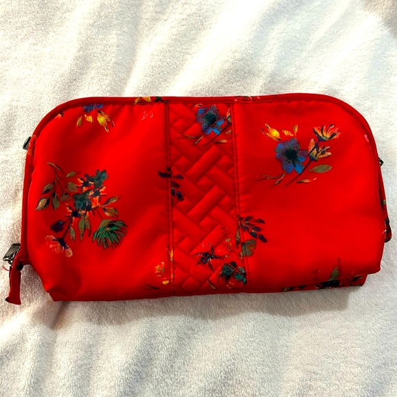 lug | Bags | Euc Lug Flash Cosmetic Case In Bouquet Red | Poshmark